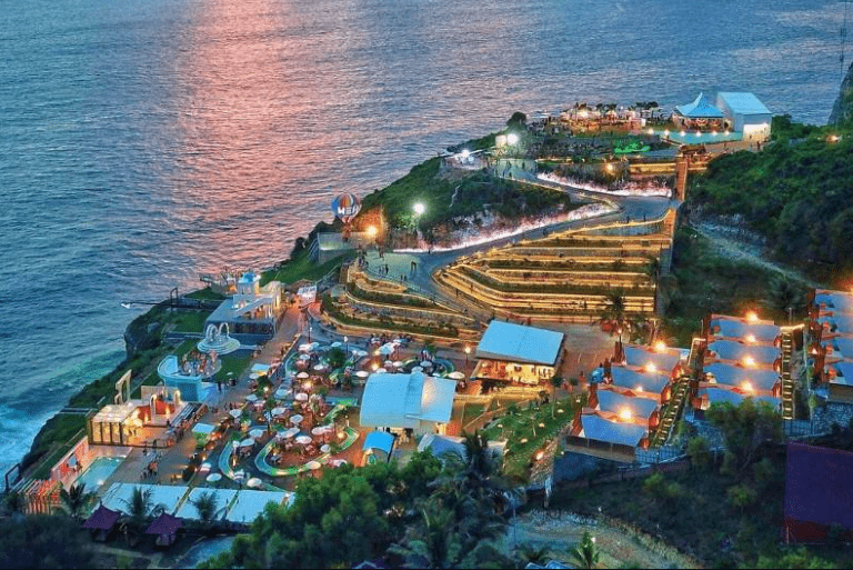 Heha Ocean View, Menikmati Indahnya Sunset Pesisir Pantai Selatan